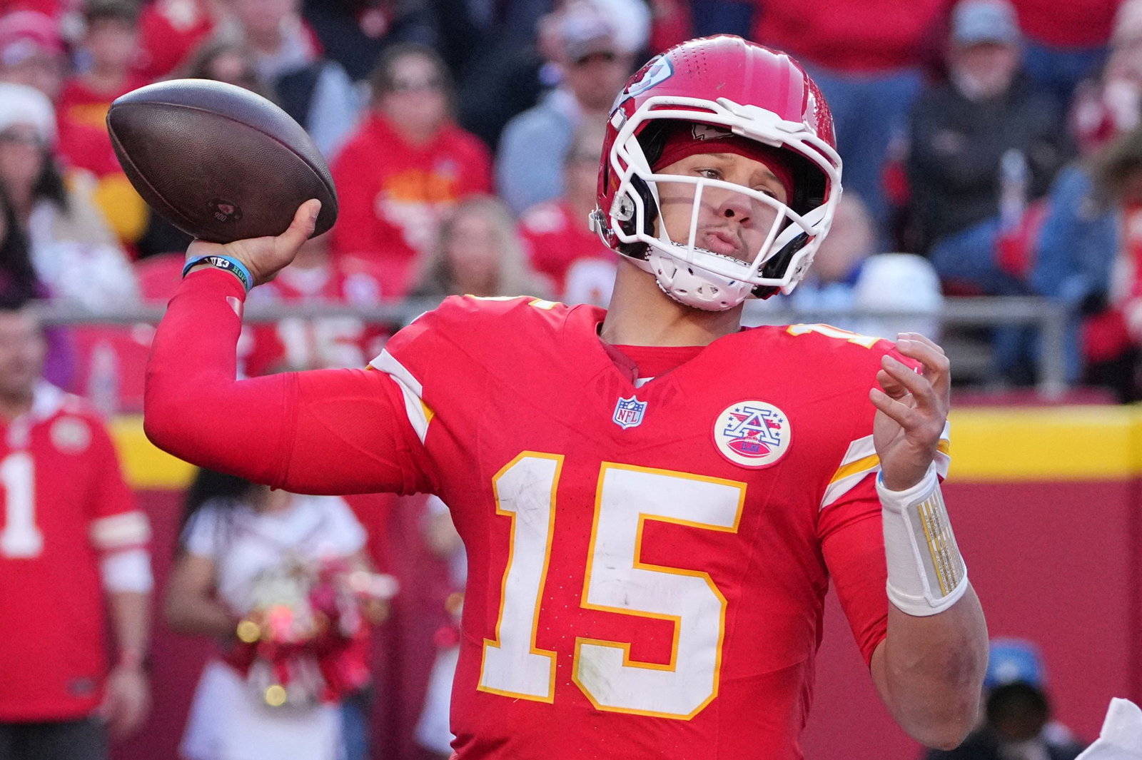 Who Are the 10 Best NFL Quarterbacks of All Time? – The Lead