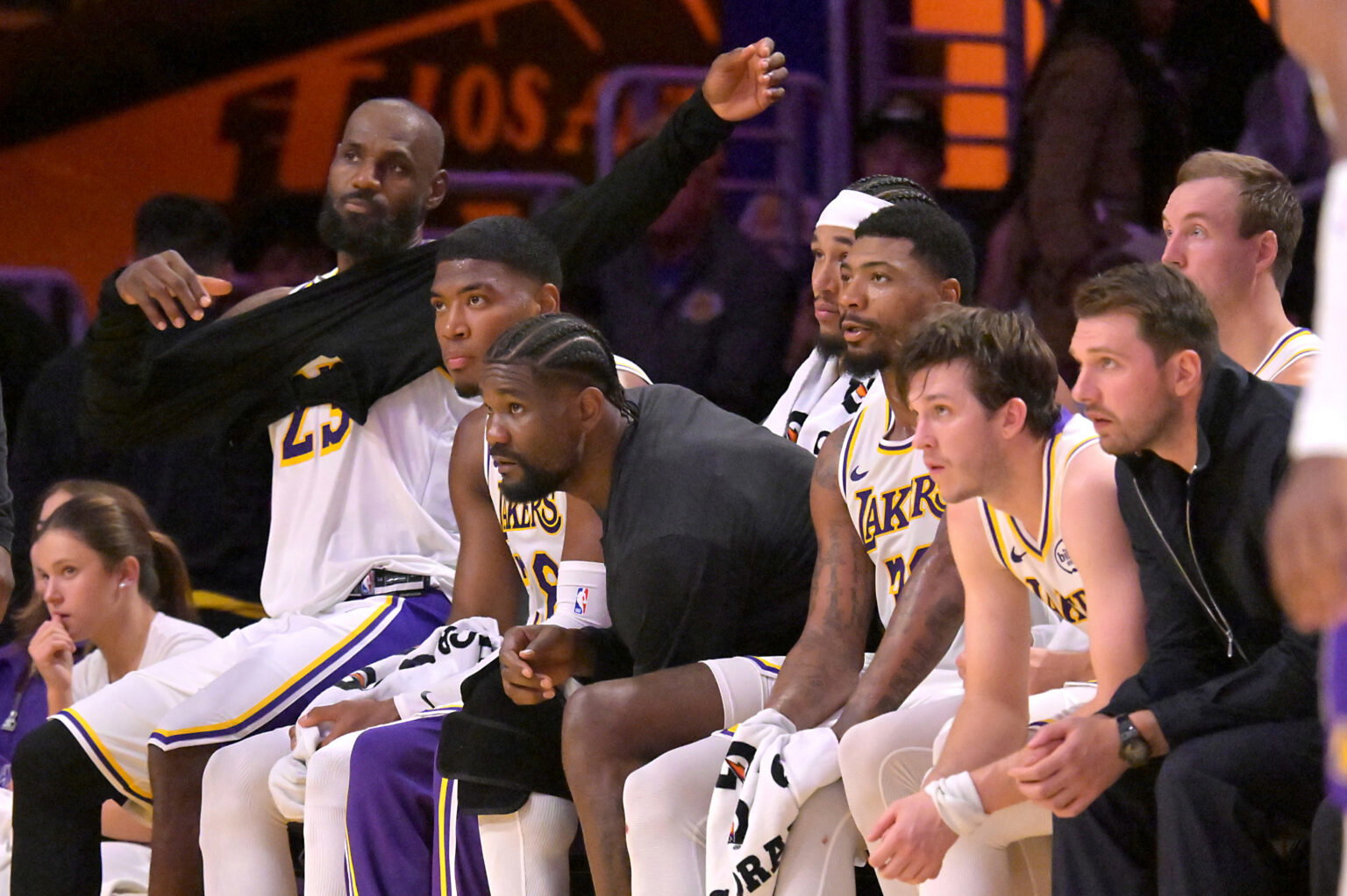 The Lakers Can't Handle the Thunder's Depth – The Lead